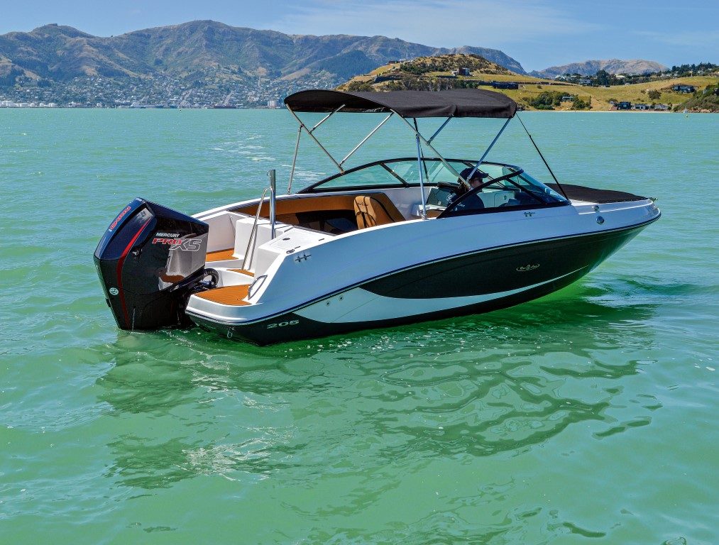 Rae Line 205 - Boating New Zealand