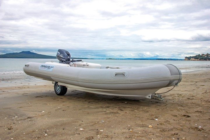 Penguin 4m - Boating New Zealand