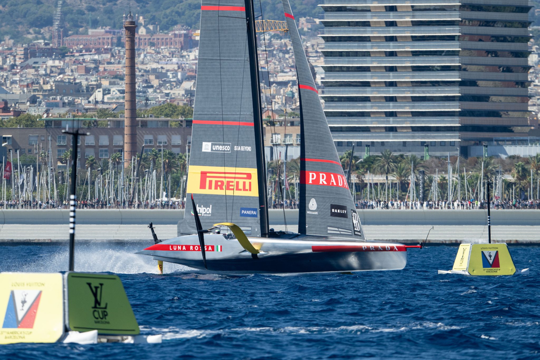 Race 1: Luna Rossa Overpowers American Magic in Semi-Final Race 3 ...