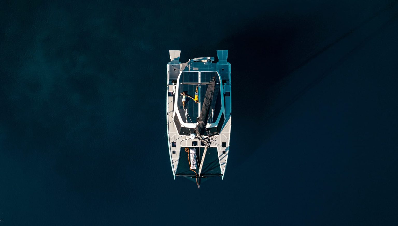 Stranded By Boat Problems: 4 Months In Dock For 'Meet The Wynns' Jason ...