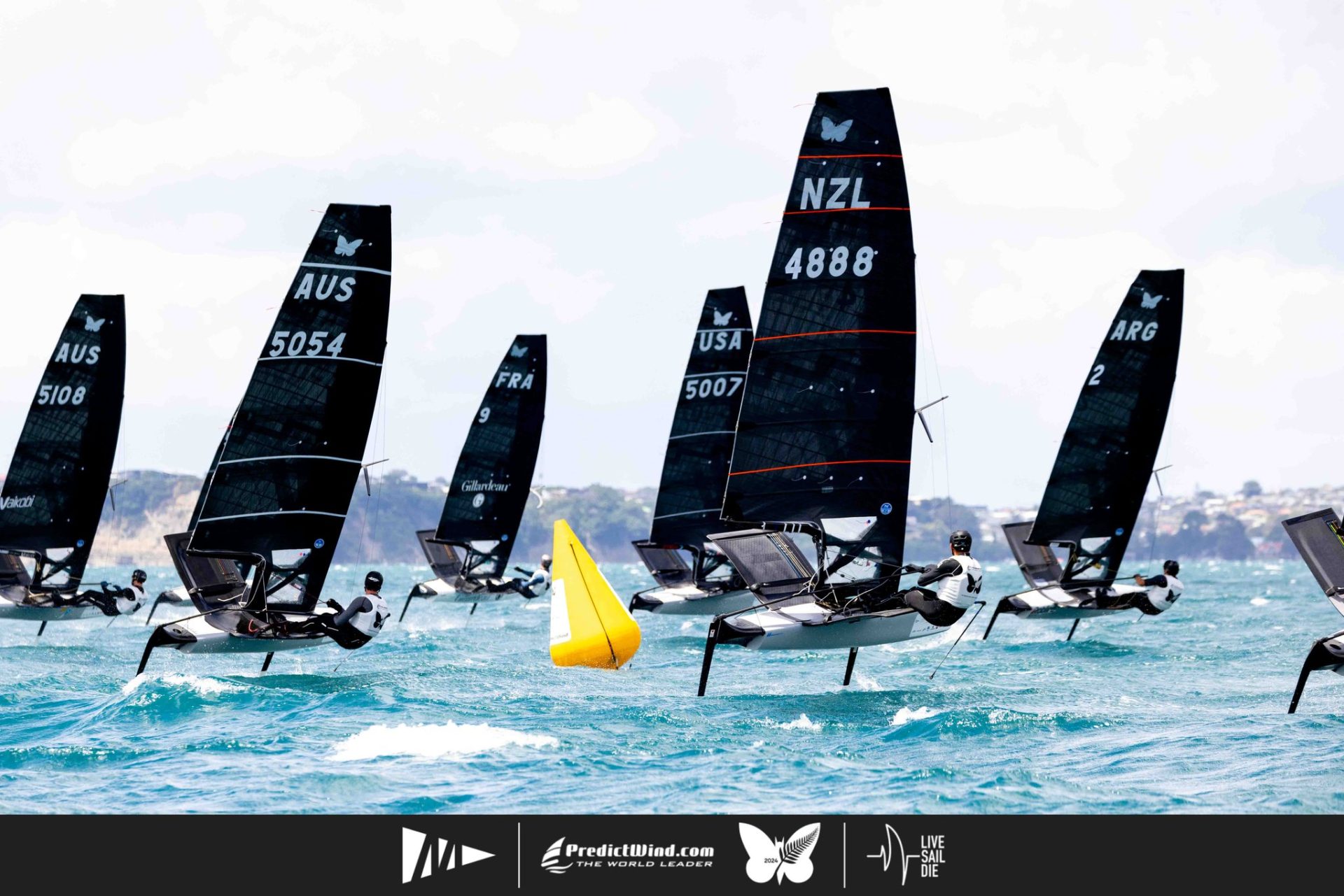 The qualifier leaders in the PredictWind Moth World Championships ...