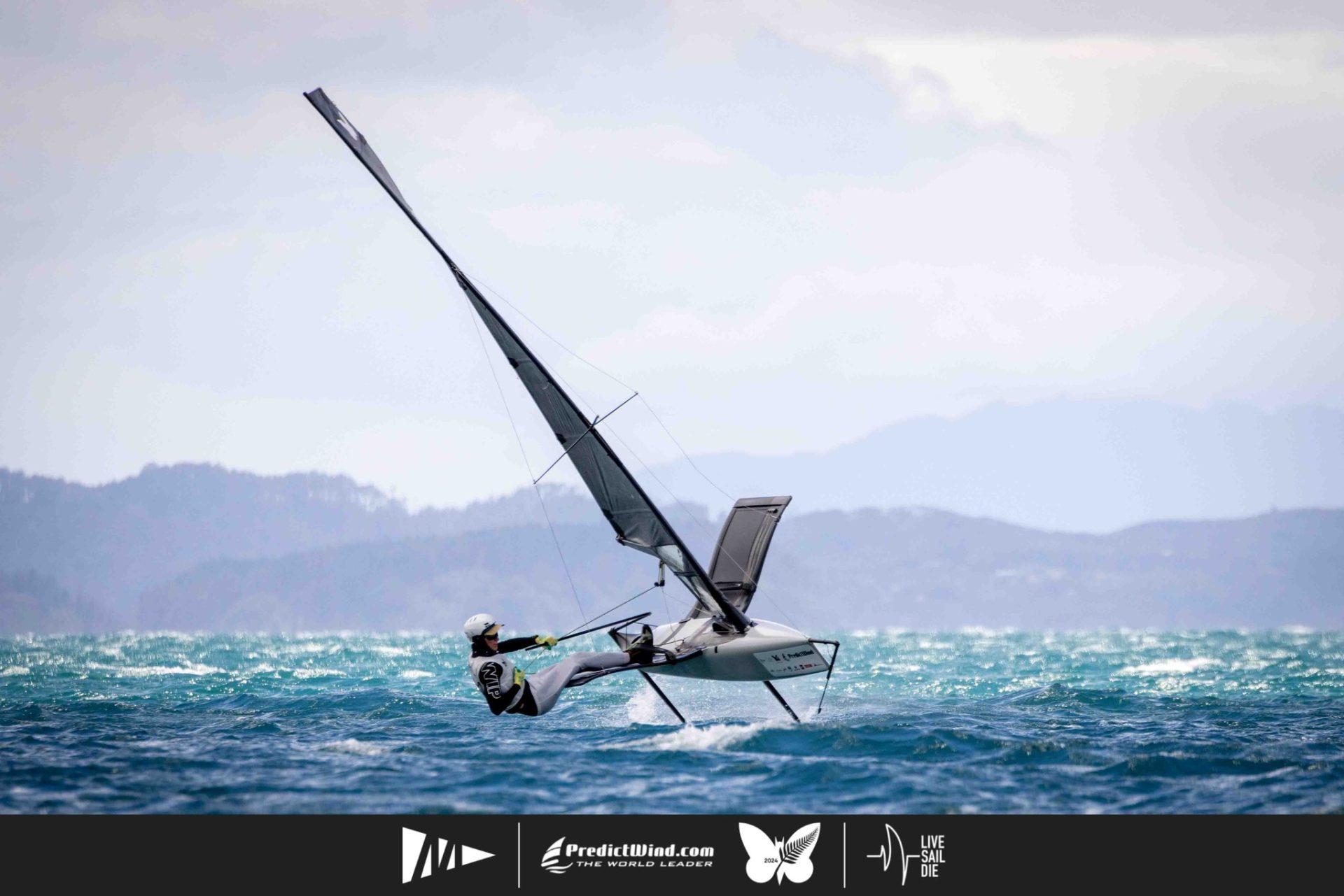 The qualifier leaders in the PredictWind Moth World Championships ...