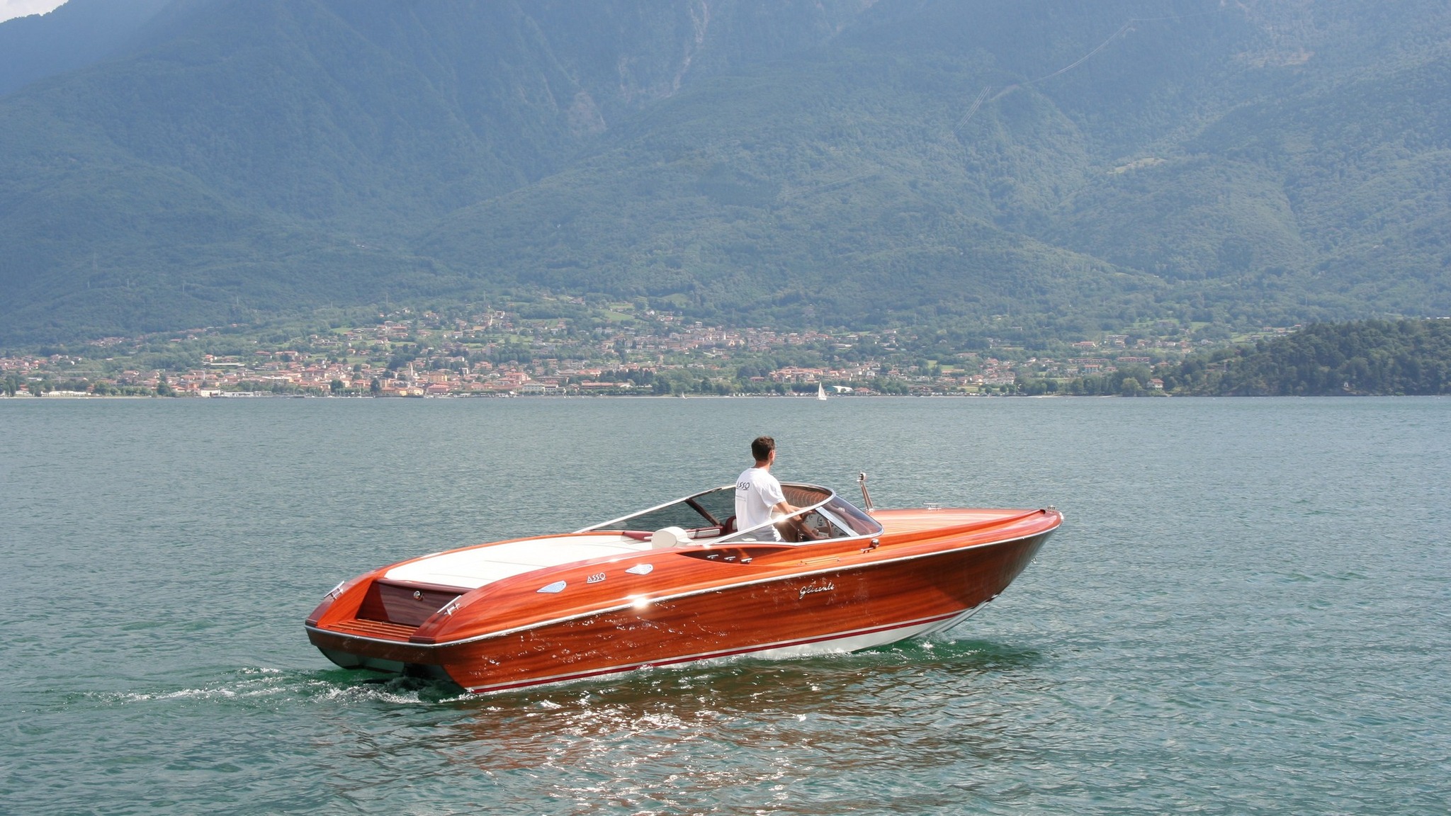 Italy's Glisenti Yachts brings Italian innovative continental elegance ...