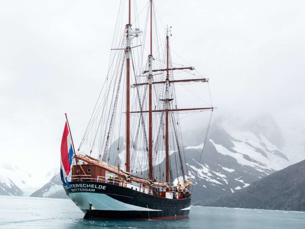 Darwin200: legacy under sail - Boating New Zealand