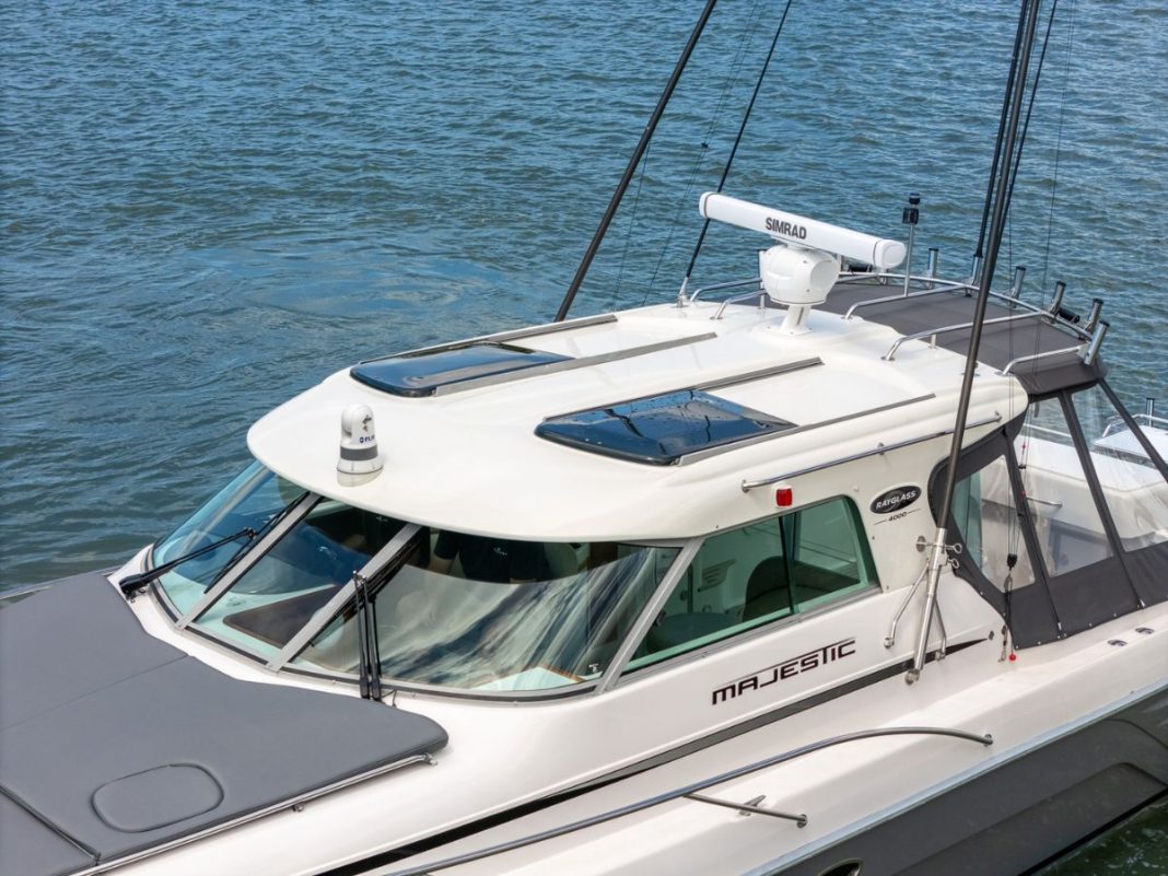 From a 3500 tour to a Rayglass 4000 restoration - Boating New Zealand
